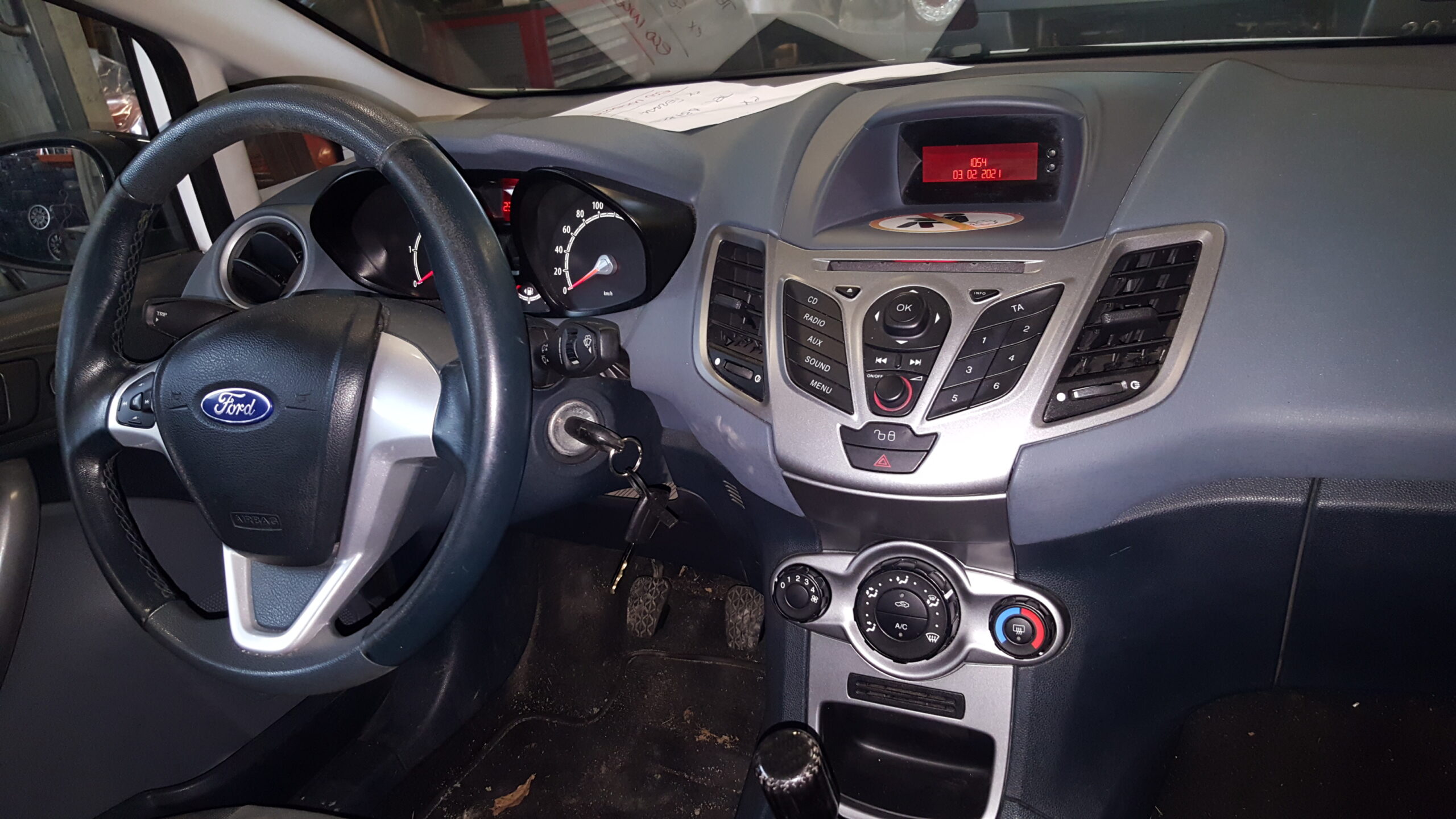 FORD fiesta interni - Brescello Demolizioni